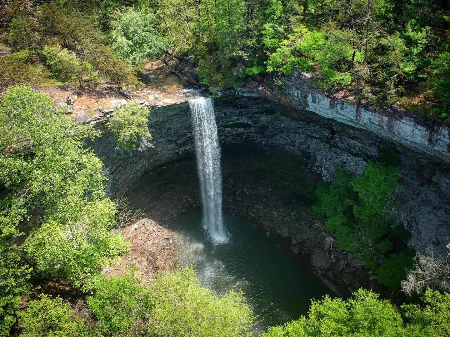 15 Amazing Waterfalls in Tennessee You Have To Experience - Abroam